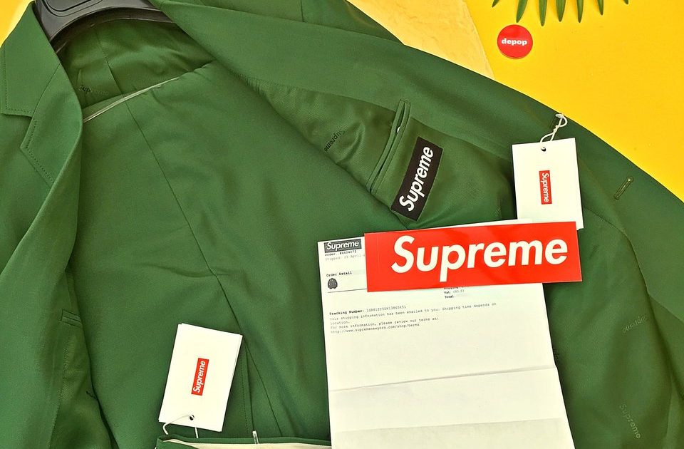 Supreme Suit ทางเลือกอินเทรนด์แรงบันดาลใจที่มีสีสันอันโดดเด่น - MenOption